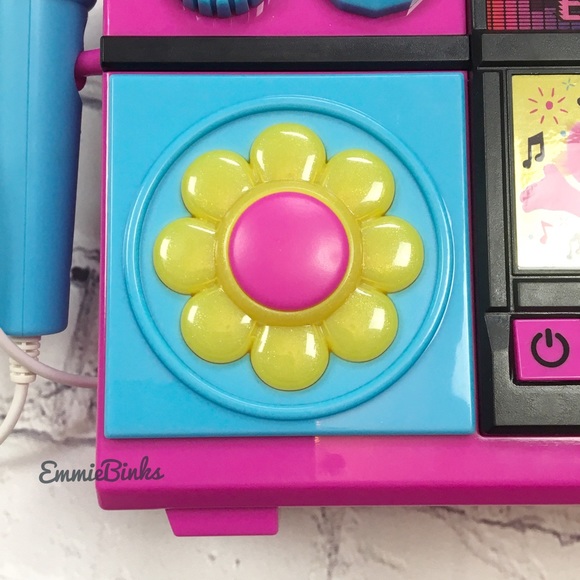 Dreamworks | Toys | Elnc Trolls World Tour Sing Along Boom Box Speaker ...